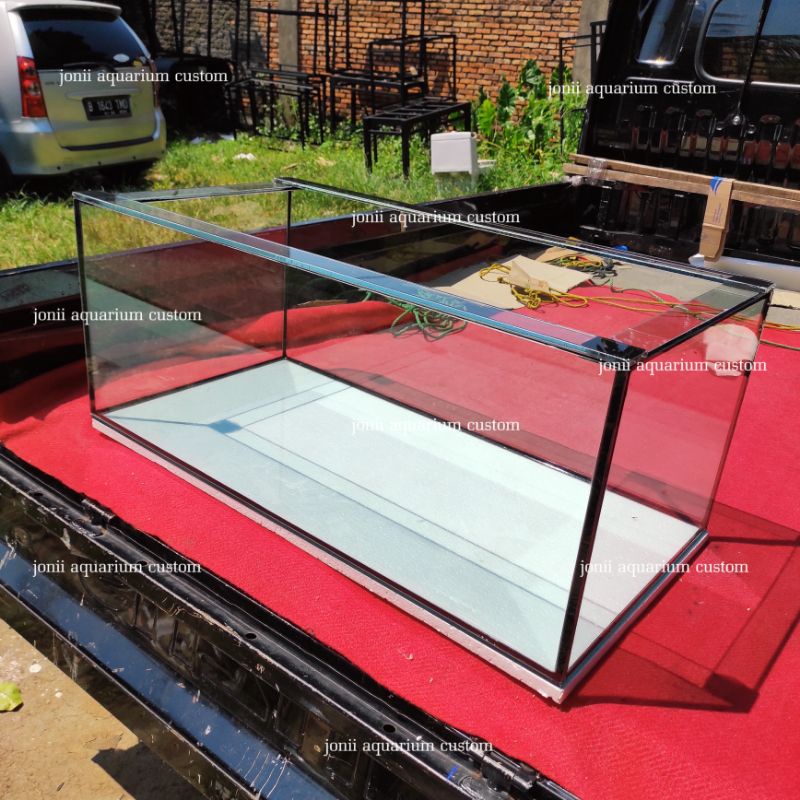 Jual aquarium kaca 100x40x40 full 10mm | Shopee Indonesia