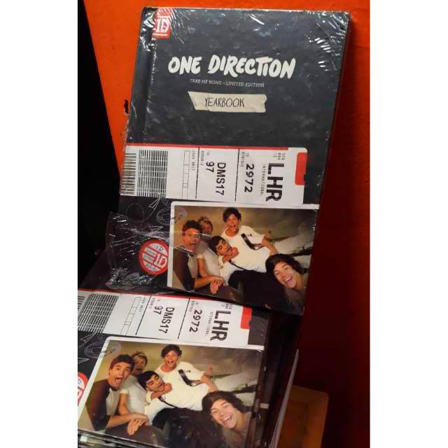 Jual Cd one direction take me home yearbook ultimate edition baru ...
