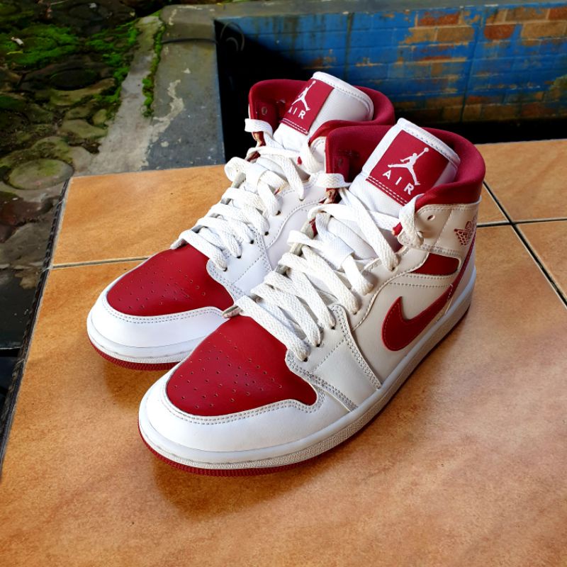 Jual nike air jordan 1 mid reverse Chicago | Shopee Indonesia