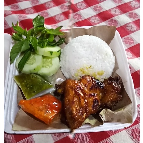 Jual Paket Hemat Nasi Ayam Bakar Sambal 2 ijo dan Merah Plus Lalapan Pasti Enak! Harga Promo ...