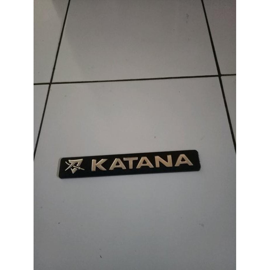 Jual Unik Emblem Logo Lambang KATANA Suzuki 4x4 4x2 BRI Samurai Jimny ...