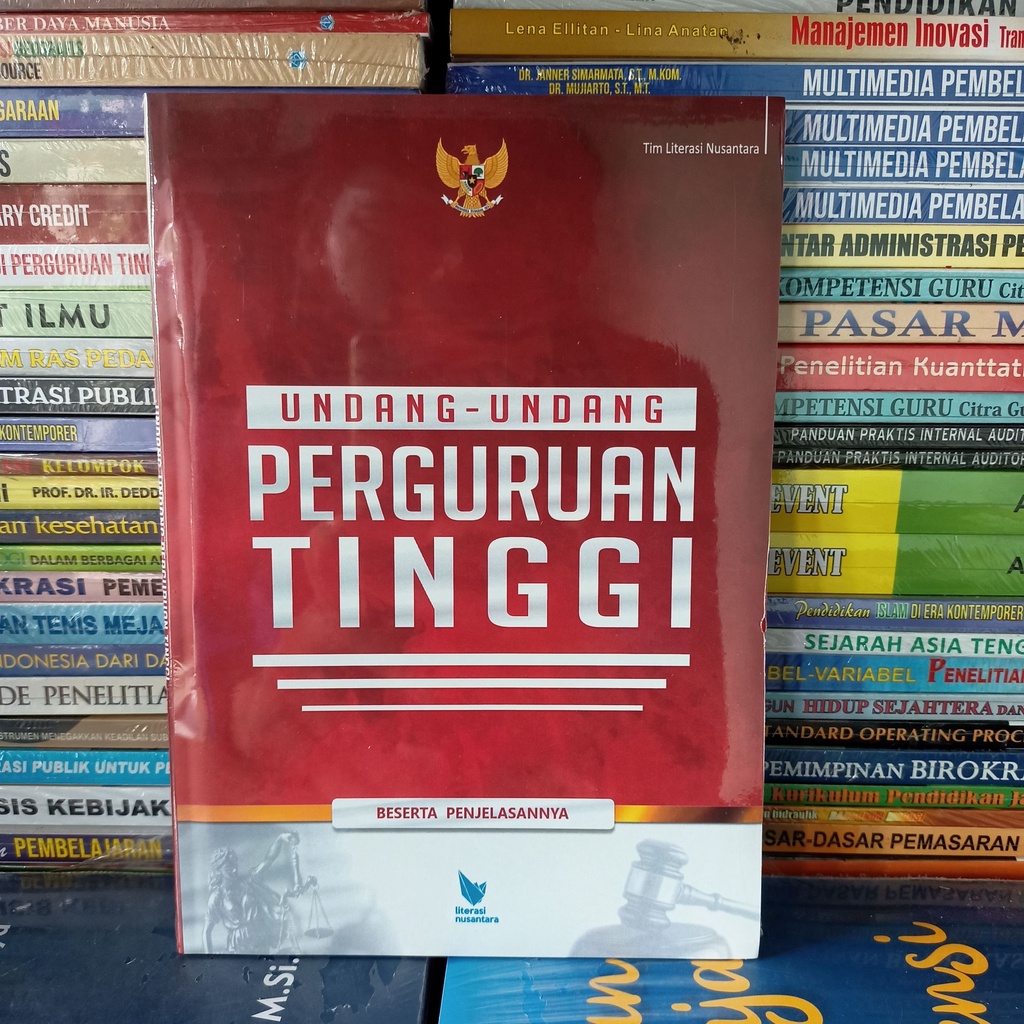 Jual Buku Undang-Undang Perguruan Tinggi Beserta Penjelasannya — Tim ...