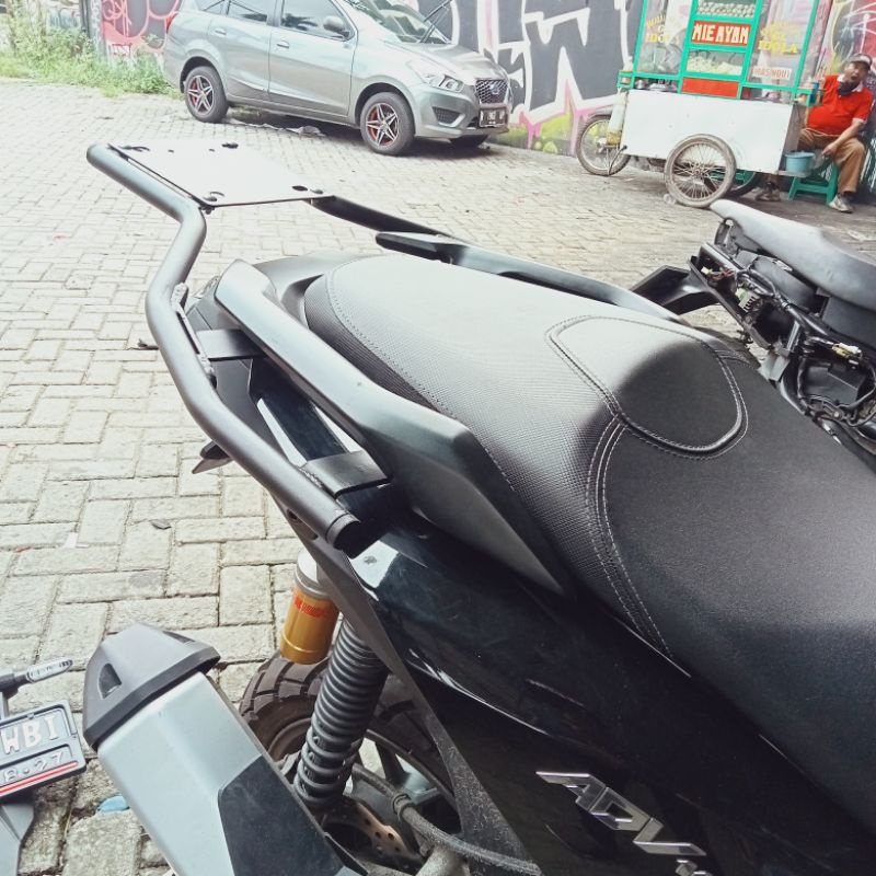 Jual Breket Braket Box ADV 150 Adv 160 model shad Universal Box Kappa Givi Shad | Shopee Indonesia