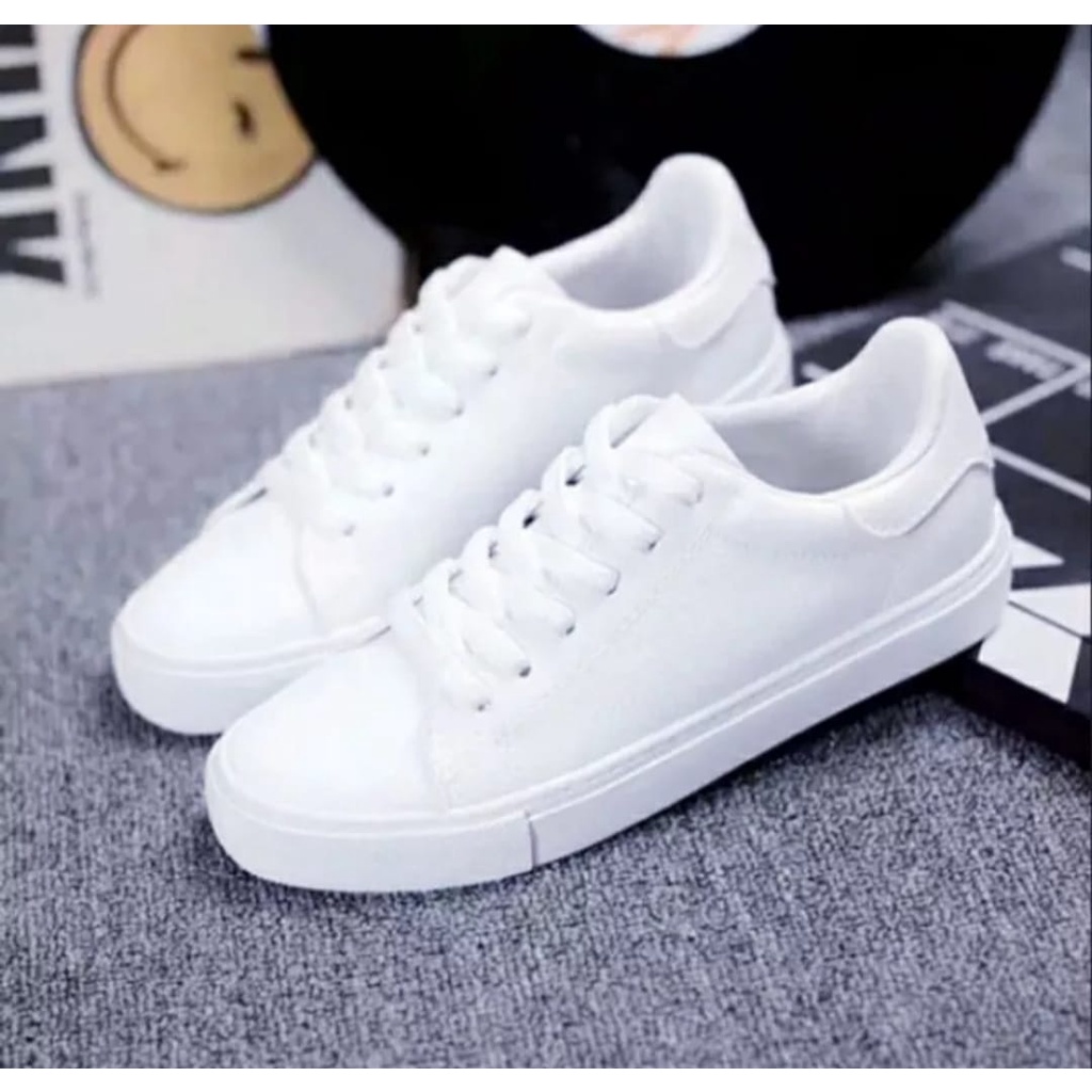 Jual SEPATU SNEAKERS PRIA BASIC CASUAL SPORT SENJI POLOS PUTIH PRIA ...