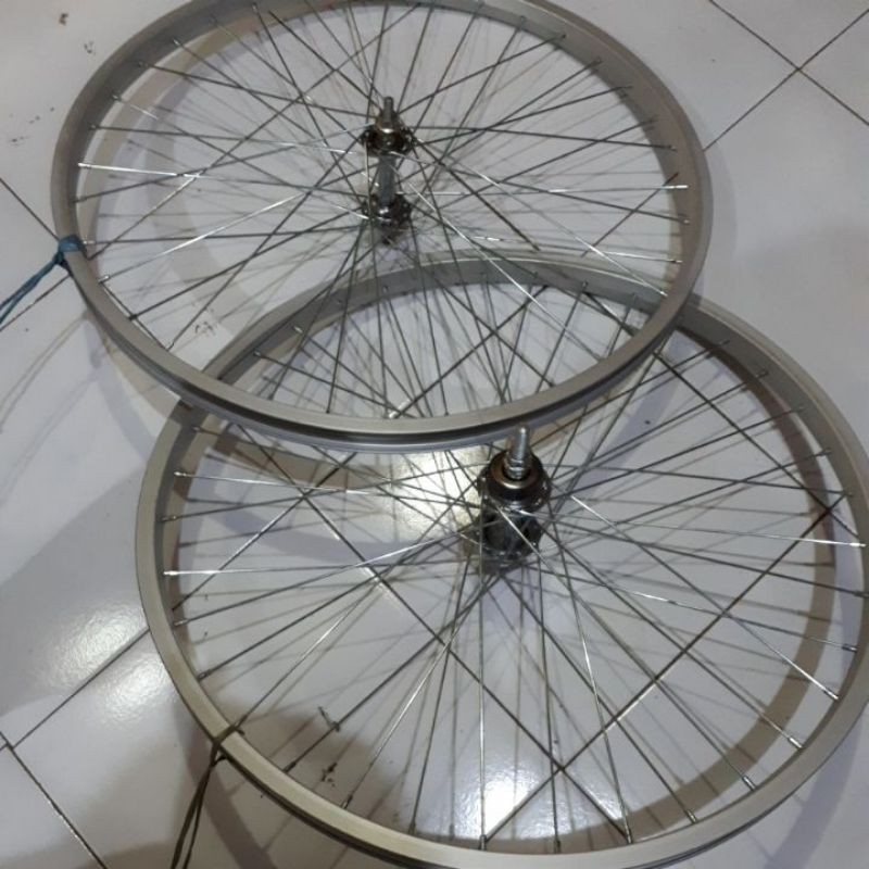Jual PELEG / VELG SEPEDA 24 atau 26 atau BALAP ALUMUNIUM SILVER / HITAM ...