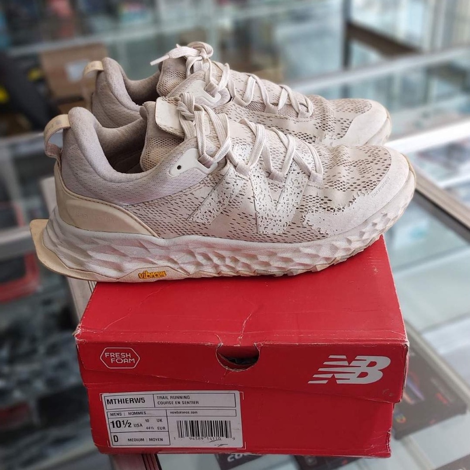 Jual New Balance Hierro V5 | Shopee Indonesia