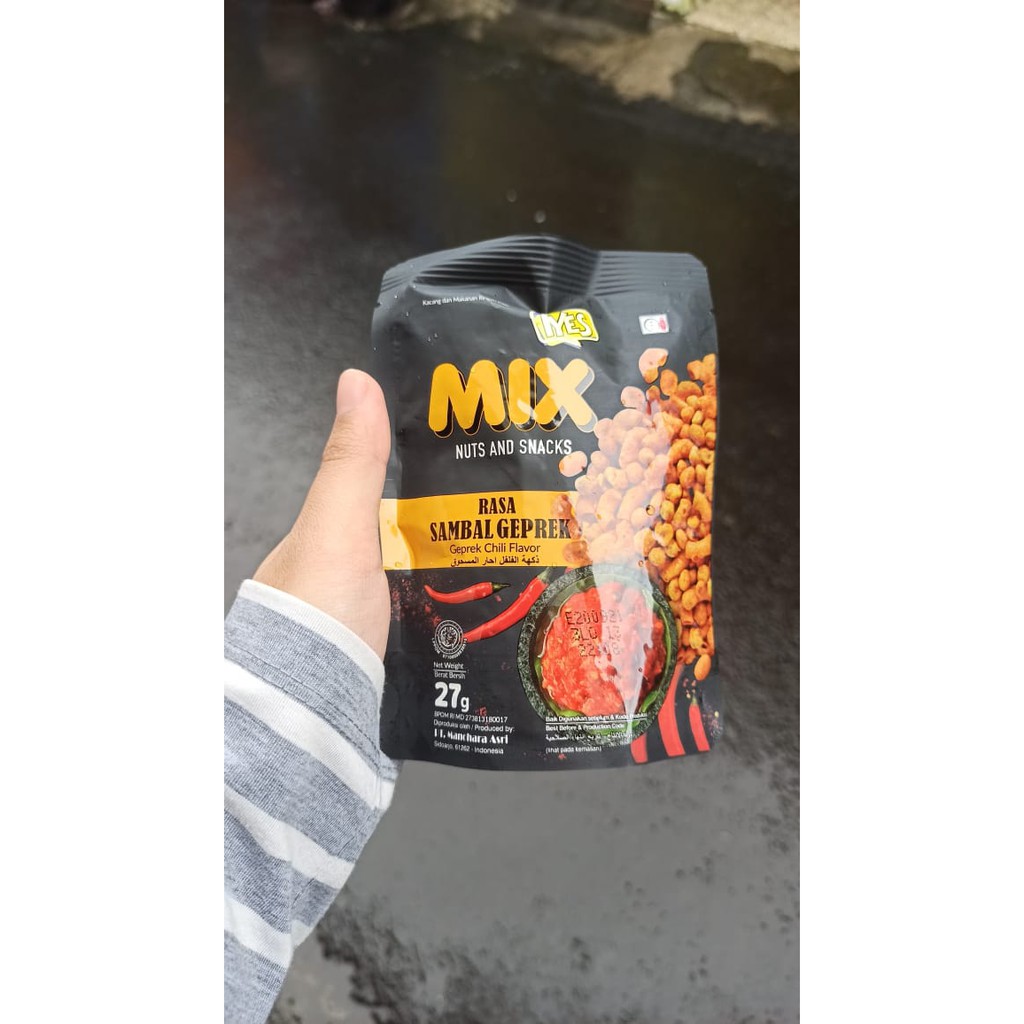 Jual IYES MIX NUTS / SNACK KERING | Shopee Indonesia