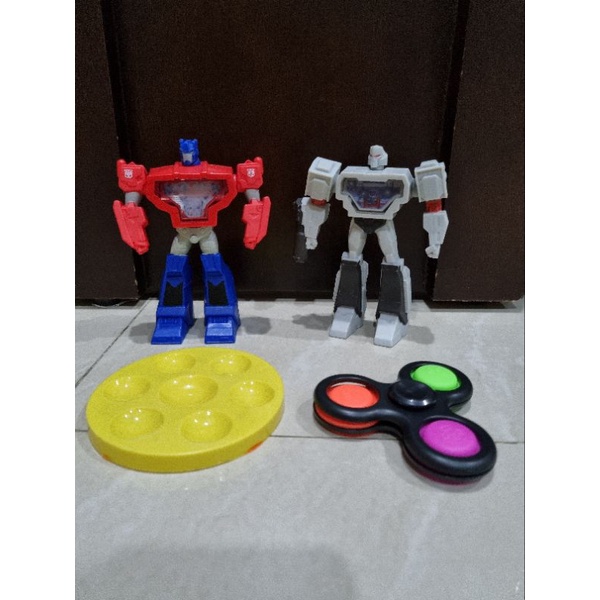 Jual mainan mcD happy meal Mcdonald Transformers megatron optimus prime - palet cat air ...