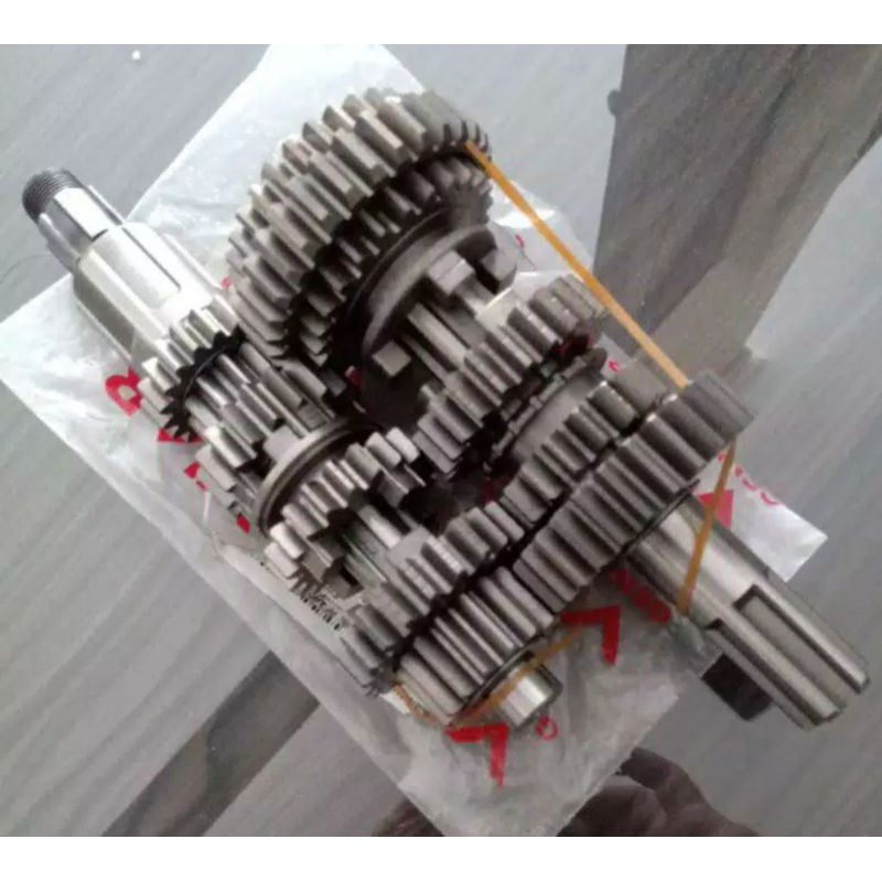Jual Counter shaft dan Main Shaft assy Viar Karya 300cc | Shopee Indonesia