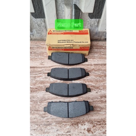 Jual Brake Pad Pads Kampas Rem Cakram Depan Mitsubishi Pajero / Strada ...