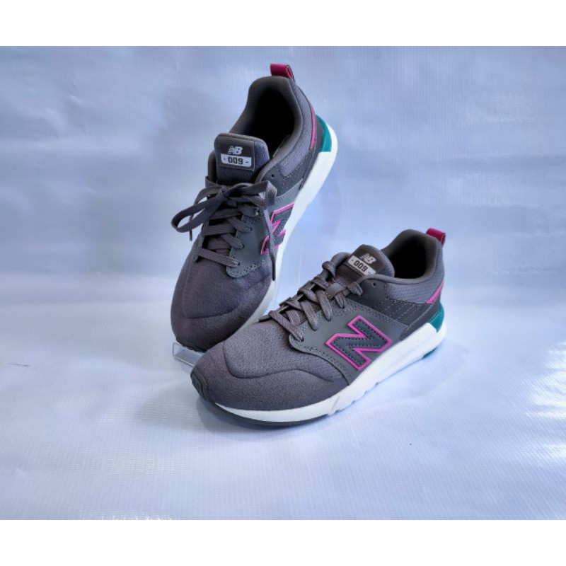 Jual Sepatu New Balance original | Shopee Indonesia