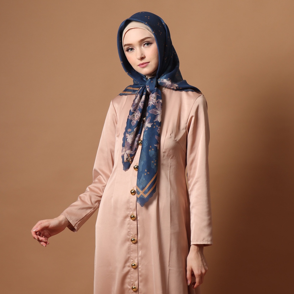 Jual Scarfola Florana Series Orchida Voal Square - Royal Blue | Shopee ...