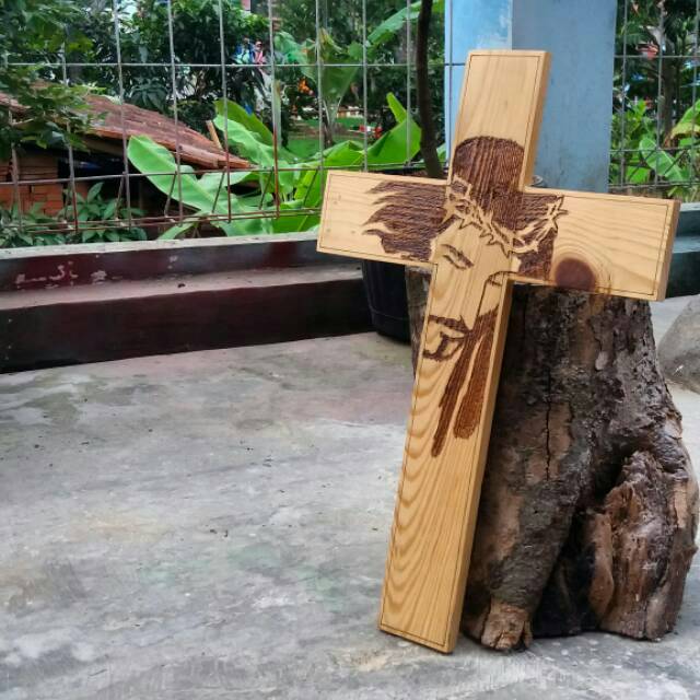 Jual Salib Kayu - Salib Dinding - salib wajah Yesus - Wooden Cross ...