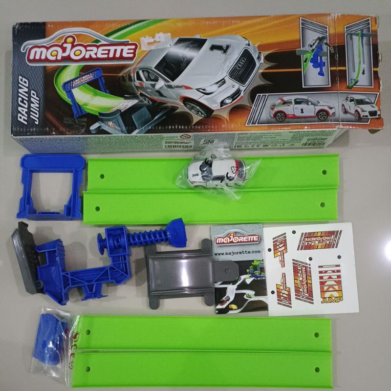 Jual majorette racing jump track set include audi r1 open door | Shopee ...
