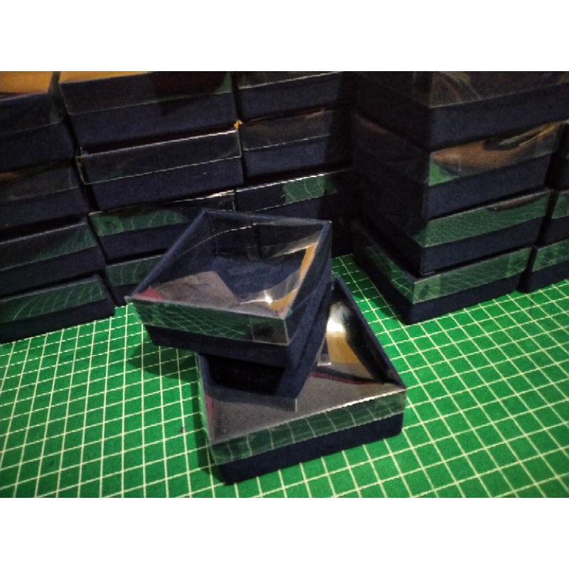 Jual box bludru 7*7*3 | Shopee Indonesia