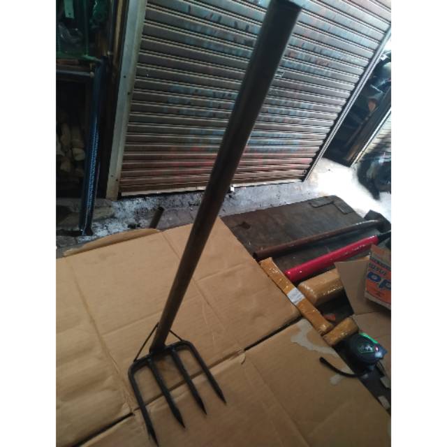 Jual Garuk sampah gagang besi panjang 57cm | Shopee Indonesia