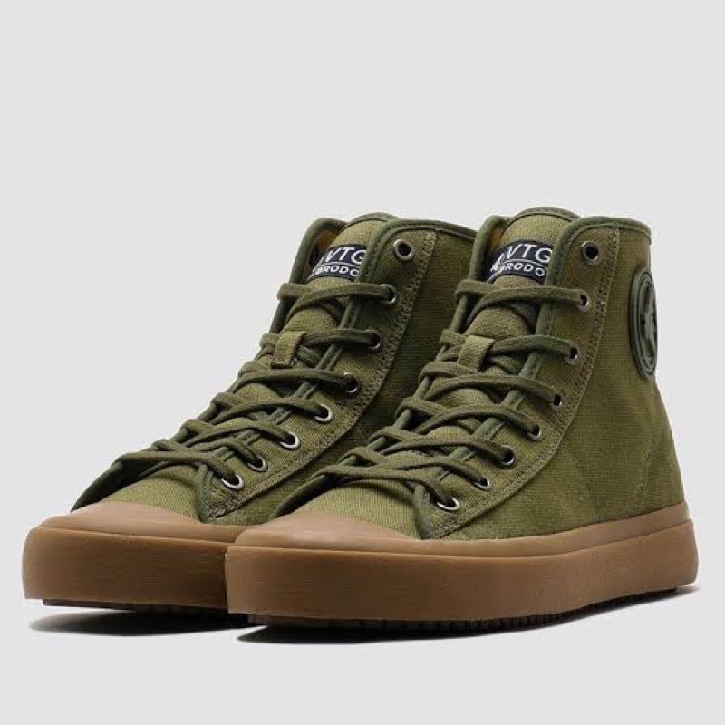 Jual BRODO - Sneakers Vantage V2 Hi Olive GS | Shopee Indonesia