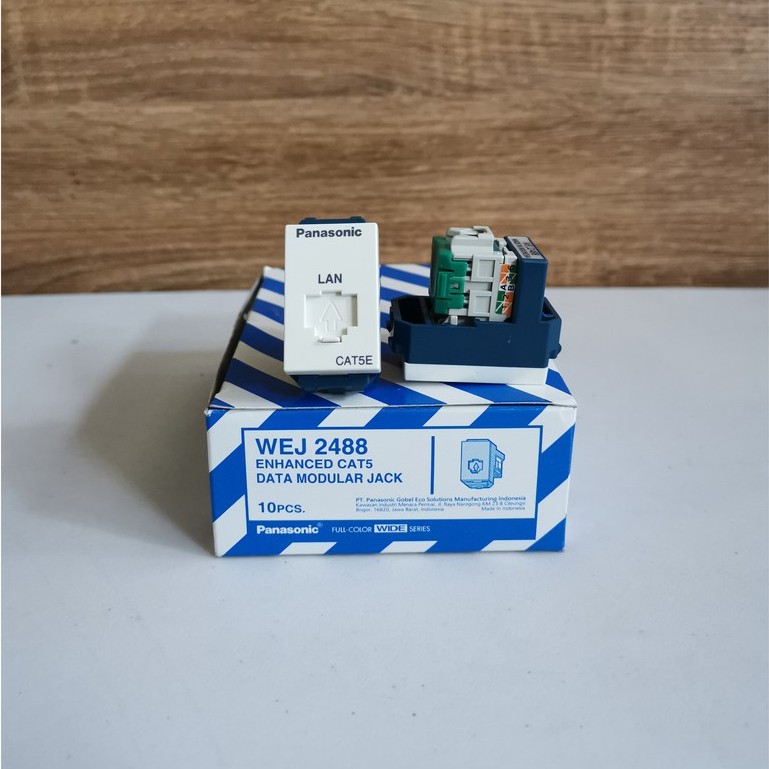 Jual Panasonic Saklar Jack Modul Data CAT5E 8P 8C (WEJ-2488) | Shopee ...