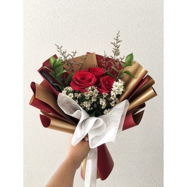 Jual INBLOOM FLORIST/ VALENTINE / BUNGA WISUDA | BUKET MAWAR ...