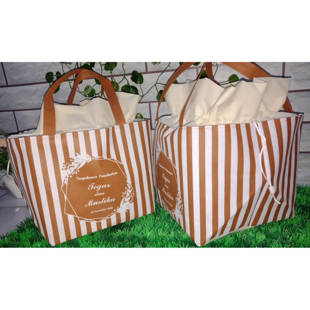 Jual TAS PERNIKAHAN / TAS SERUT FULL BANNER / TAS SOUVENIR HAJATAN ...