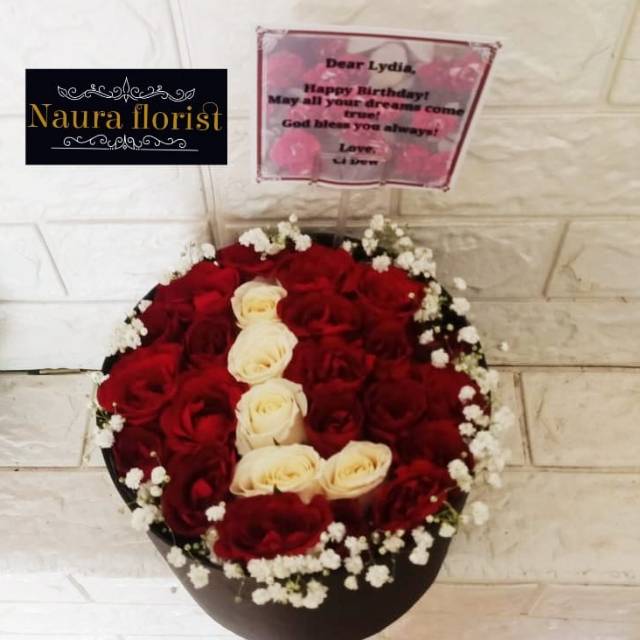 Jual bunga box/flowers box /bloom box /buket wisuda /bunga mawar huruf ...