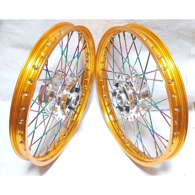 Jual velg Vixion new warna kuning jari plangi | Shopee Indonesia