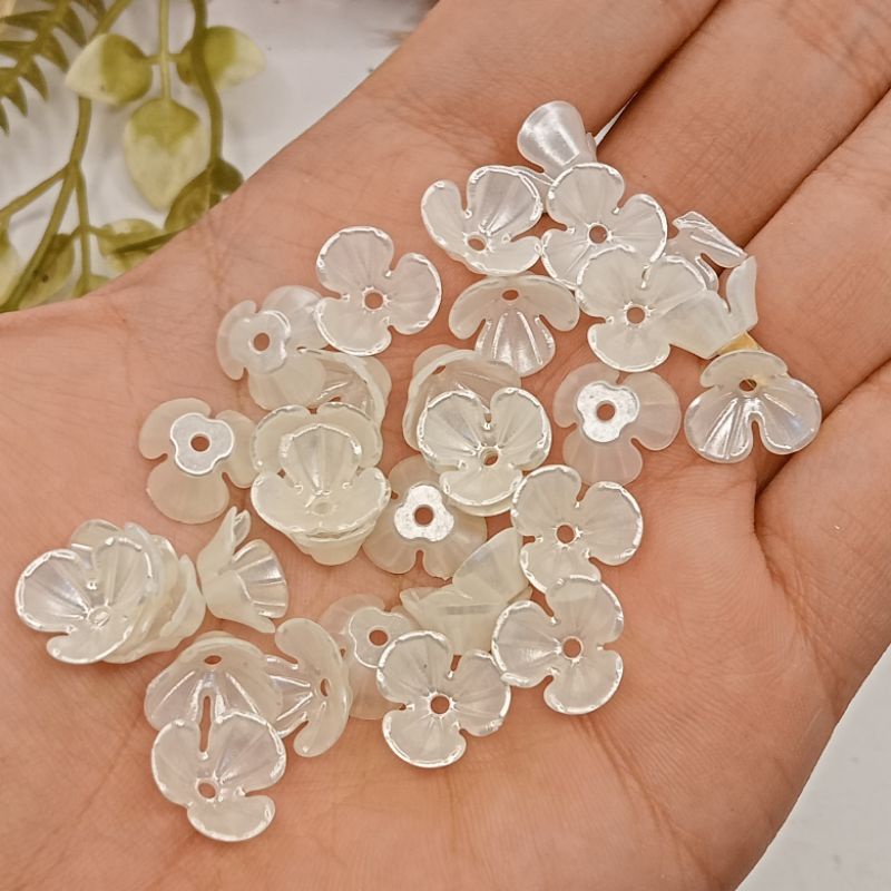 Jual Manik Kelopak Bunga / Kelopak Mawar / Manik Bunga Putih | Shopee ...