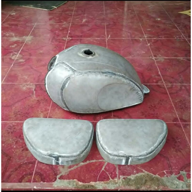 Jual tangki custom kawasaki w175+box_aki | Shopee Indonesia