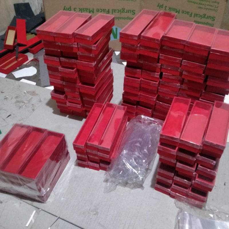 Jual kotak box bludru ukuran 5x20x3,5x15x3,5x12x3,5x10x3,dan 5x9x3 ...