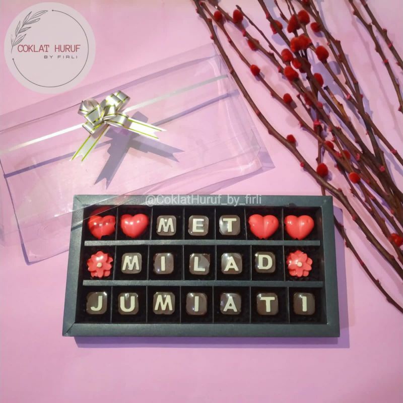 Jual Coklat Gift Box / Coklat Huruf Kado Hadiah Praline (3 Baris ...