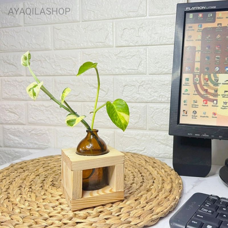 Jual VAS BUNGA BOTOL COKLAT 100ML COVER KAYU / MINIMALIS AESTHETIC ...