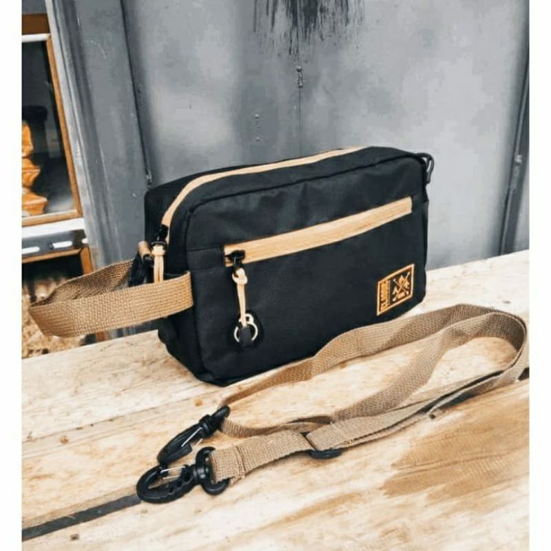 Jual Tas slempang santai tas distro CLASSIC PROJECT PRIA DAN WANITA ...
