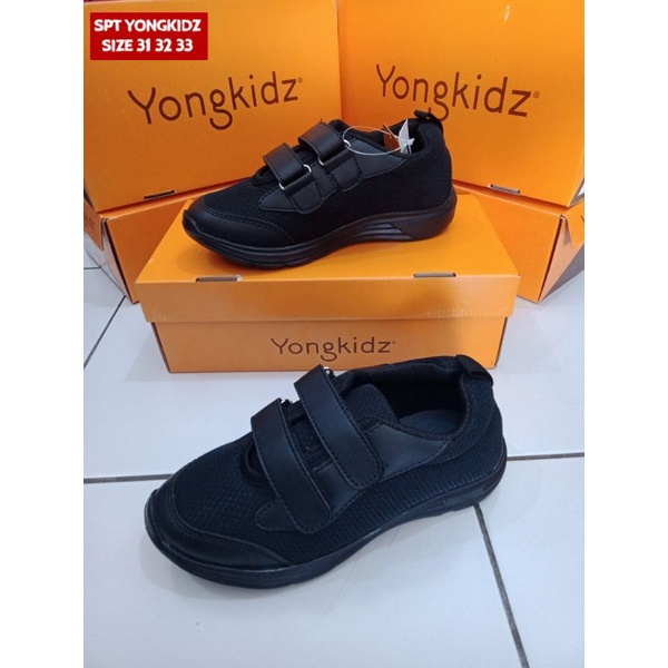 Jual SEPATU SEKOLAH / SEPATU HITAM YONGKIDZ BRANDED MATAHARI MURAH ...
