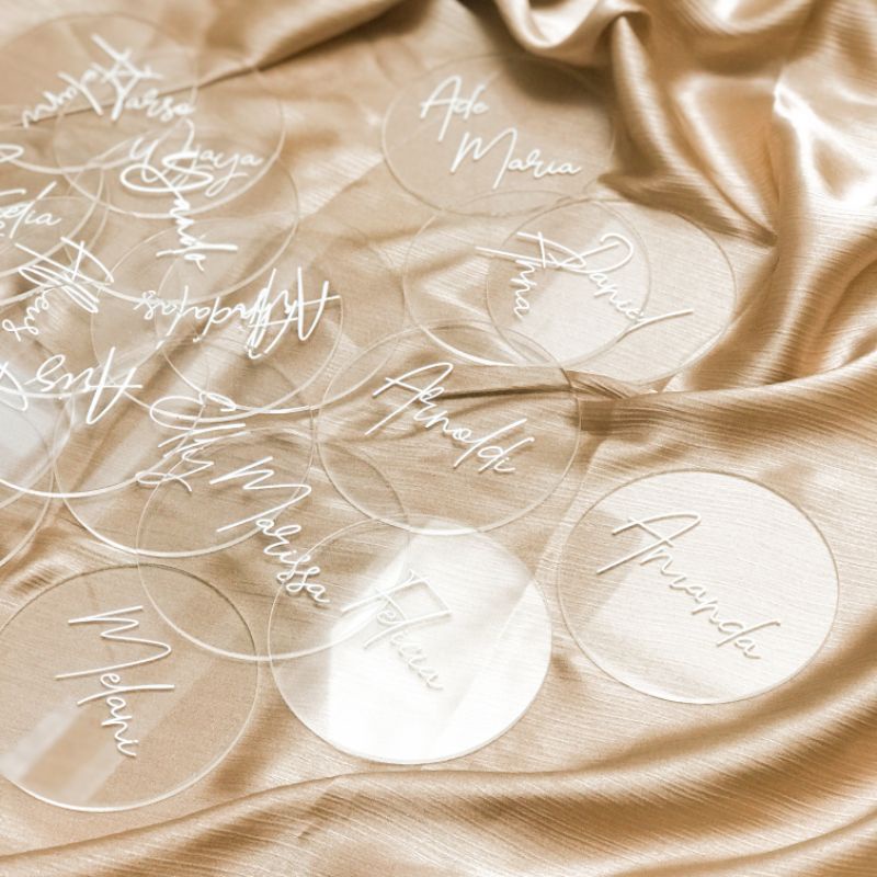 Jual Clear Acrylic Wedding Name Place Card / Akrilik Bening Kaligrafi ...