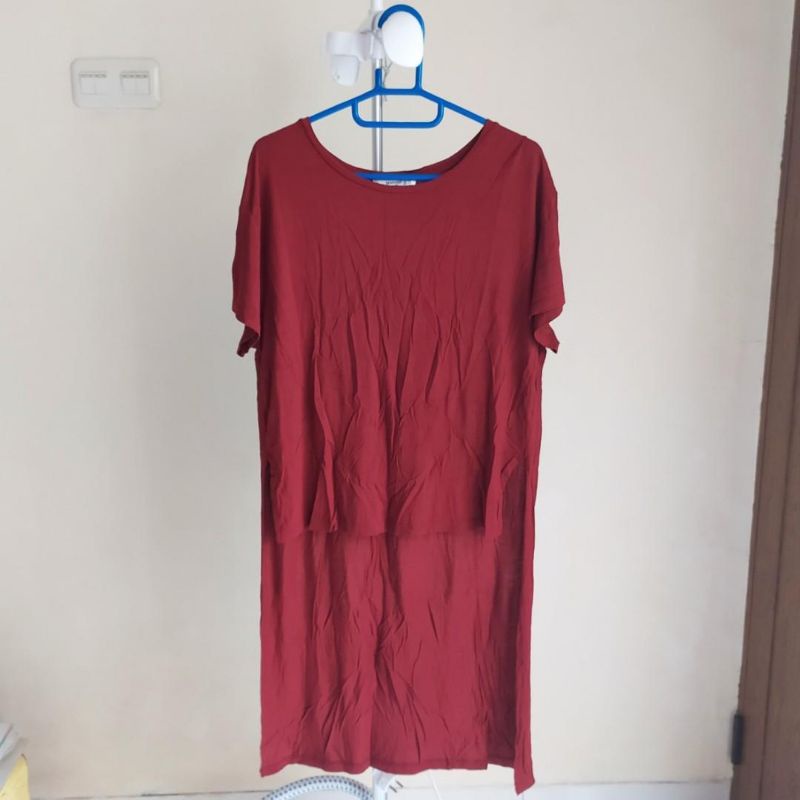Jual Blouse atasan wanita mango asimetris merah bata | Shopee Indonesia
