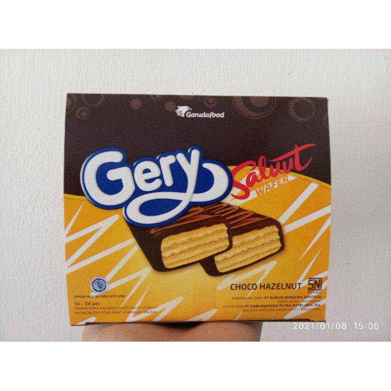 Jual GERY Saluut Wafer Choco Hazelnut isi 24pcs | Shopee Indonesia