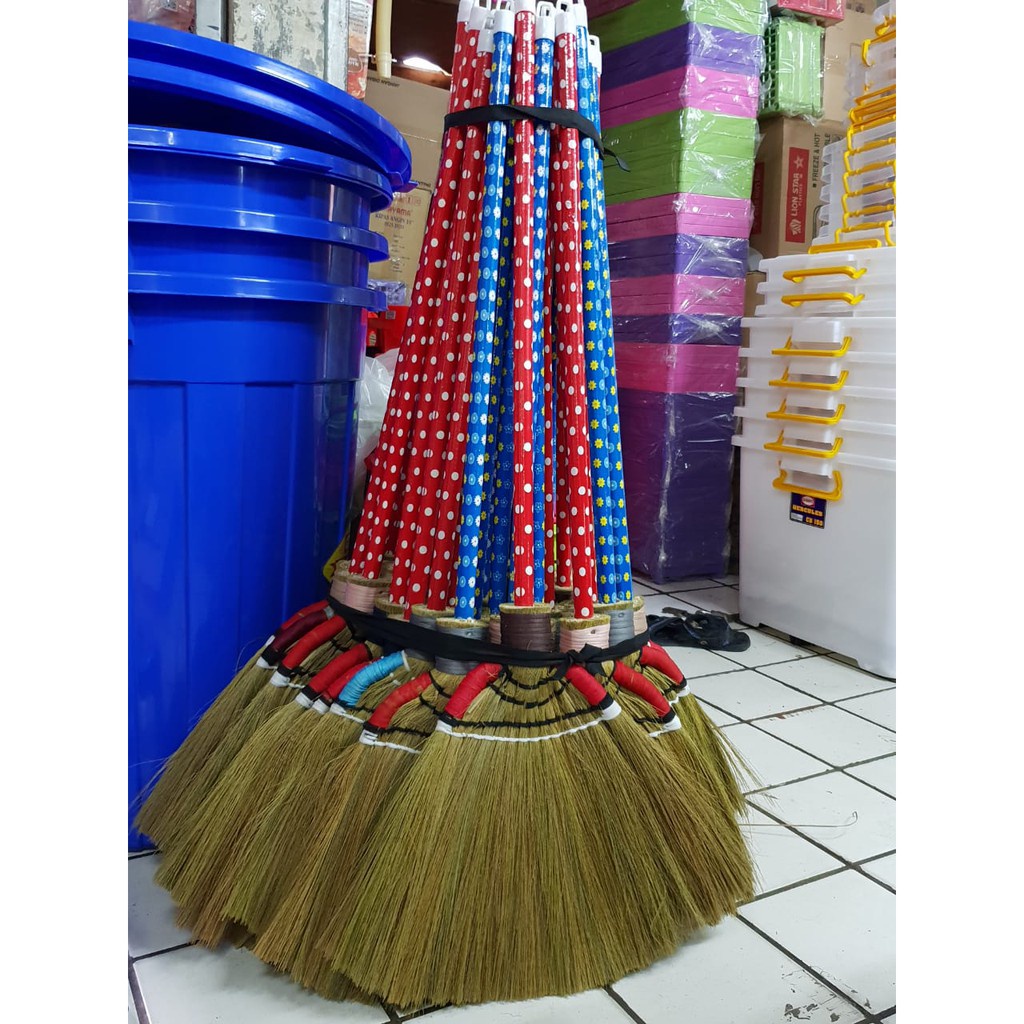 Jual SAPU LANTAI IJUK TRADISIONAL SEKAM RUMPUT PADI RAYUNG LOKAL - PM ...