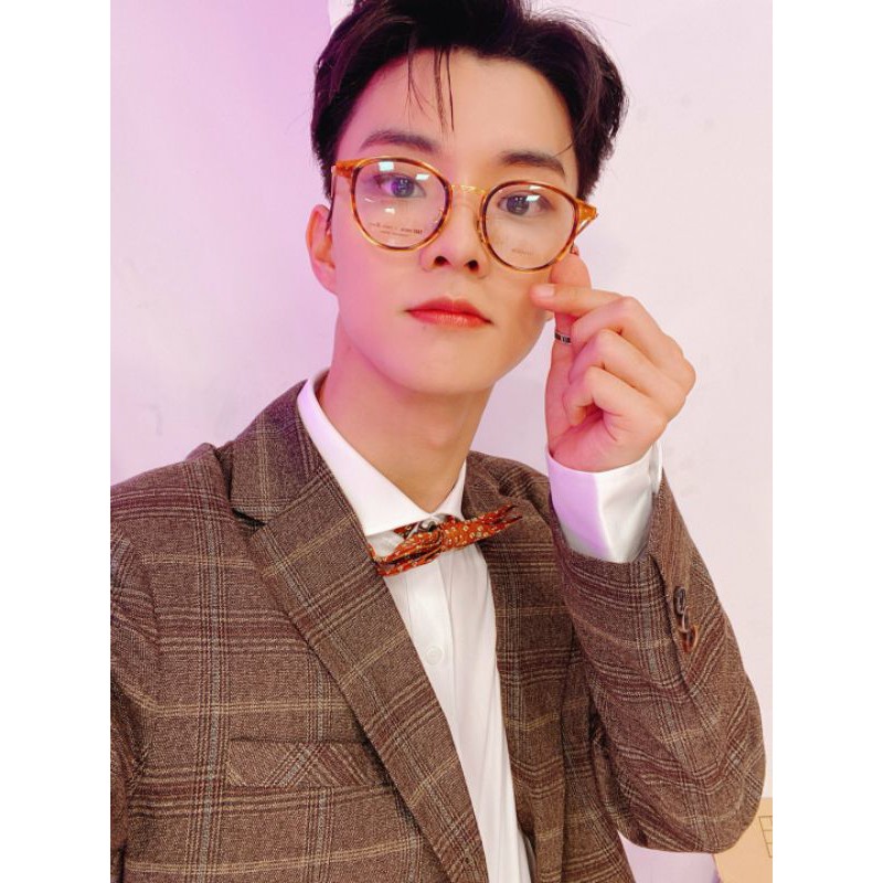 Jual ALBUM ONLY + WD HOLO Q (BOOKED) | Shopee Indonesia