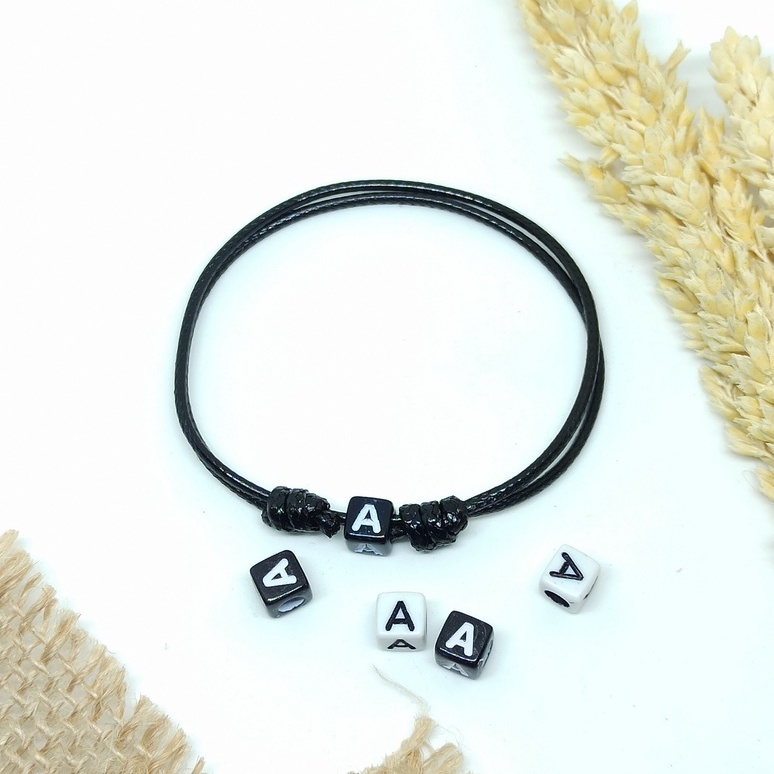 Jual Gelang Inisial Tali Korea / Gelang Tali Inisial Custom Huruf ...
