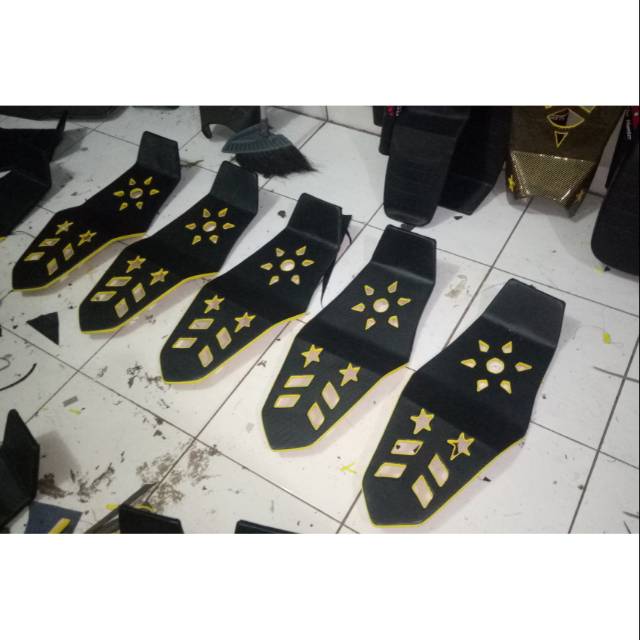 Jual Jok ninja rr variasi lubang dan slim lis kuning | Shopee Indonesia