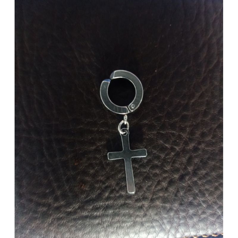 Jual ANTING COWOK KOREA BTS/ANTING JEPIT/ANTING HITS | Shopee Indonesia