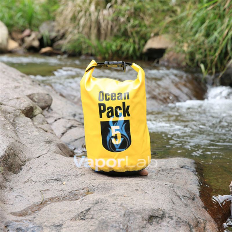 Jual 5L WATERPROOF DRY BAG OCEAN PACK TAS ANTI AIR SHOULDER DUFFLE OUTDOOR RENANG | Shopee Indonesia