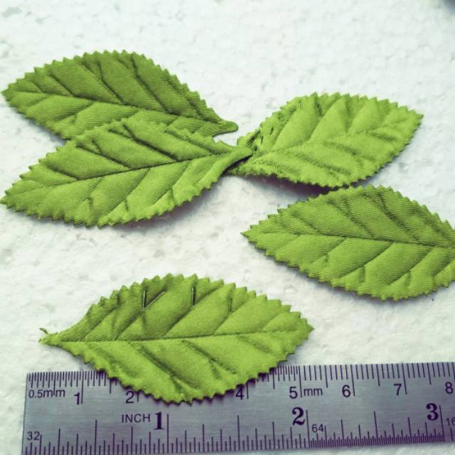 Jual Daun satin tebal uk 5cm | Shopee Indonesia