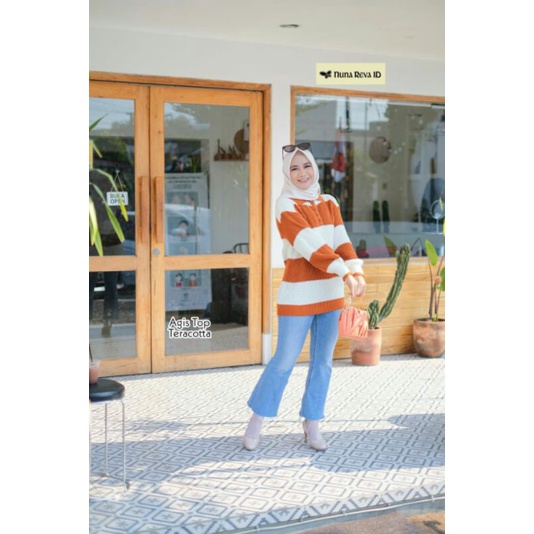 Jual Agis top by Nunareva | Shopee Indonesia