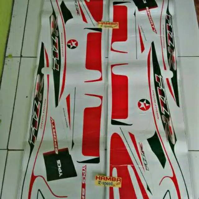 Jual Striping yamaha fiz r caltex kaltek hijau | Shopee Indonesia