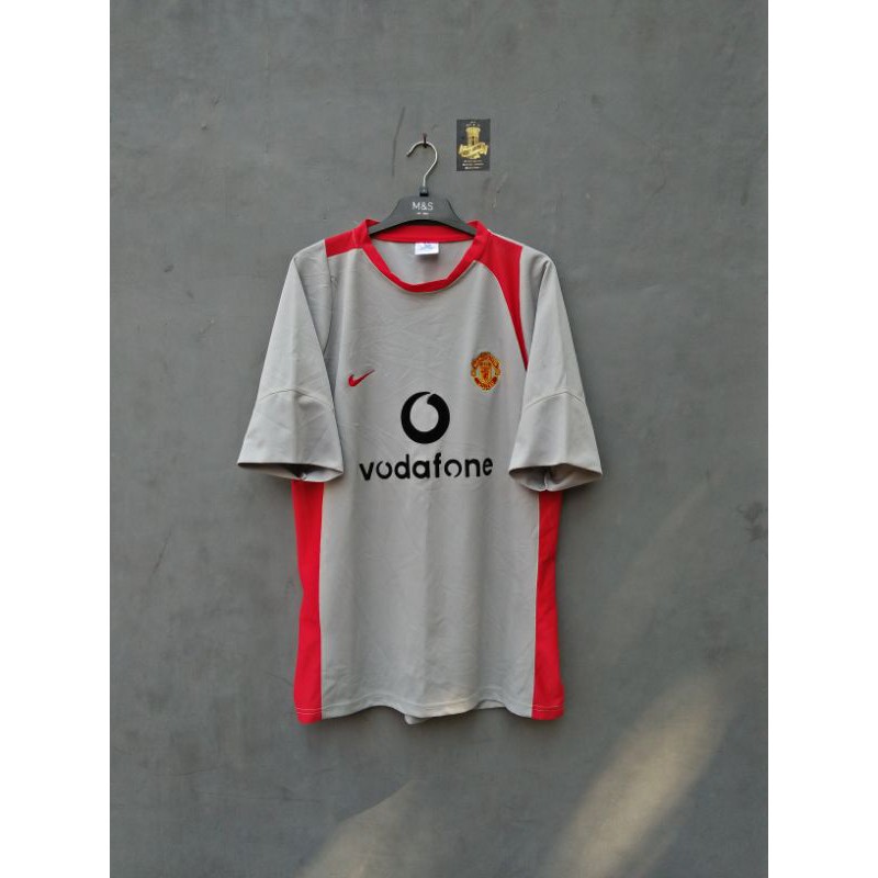 Jual jersey MU Vodafone | Shopee Indonesia
