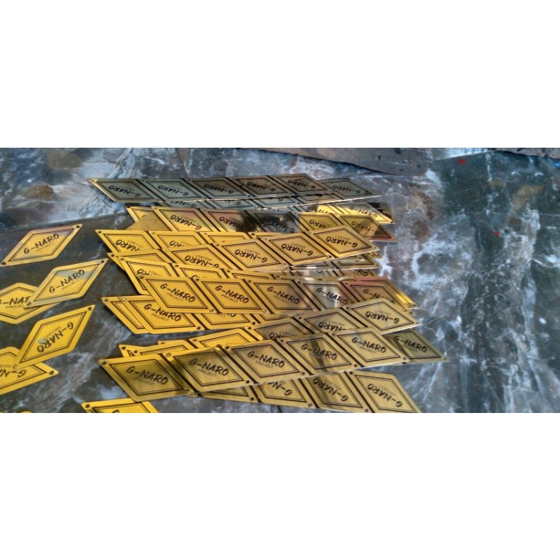 Jual Label Plat Grafir Kuningan /50pcs | Shopee Indonesia