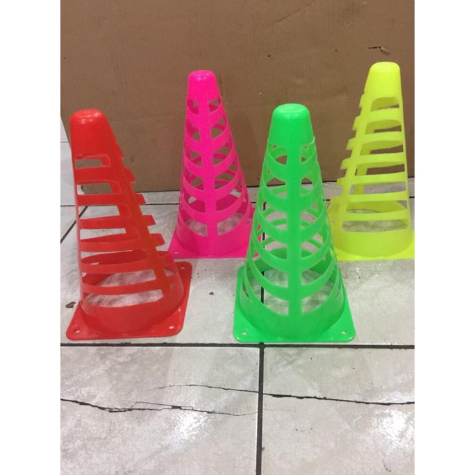 Jual Cone/cones kerucut lentur untuk latihan olahraga Heb | Shopee ...