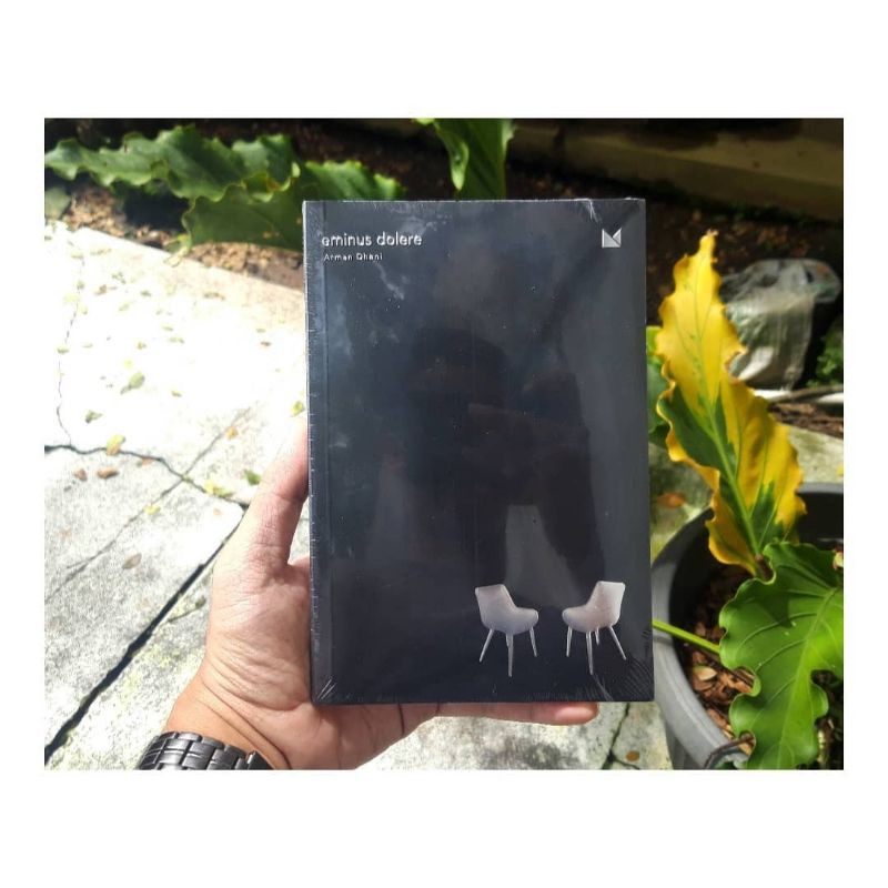 Jual Eminus Dolere: Panduan Mempersiapkan Perpisahan (Arman Dhani ...