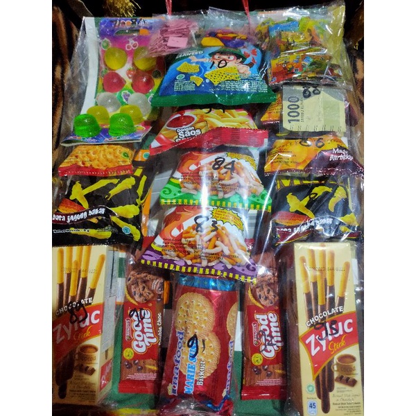 Jual Lotre isi biskuit berhadiah | Shopee Indonesia